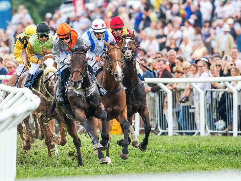 EXCITING WEEK OF LIVE RACING ON ITV: COMPLETE SCHEDULE - ITV Racing